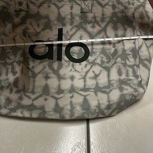 ALO Yoga | Bags | Alo Tote Bag | Poshmark